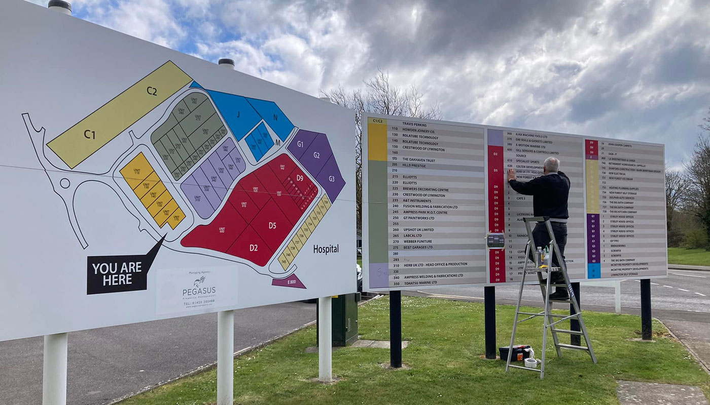 Lush Signs New Milton | A family run signwriting business